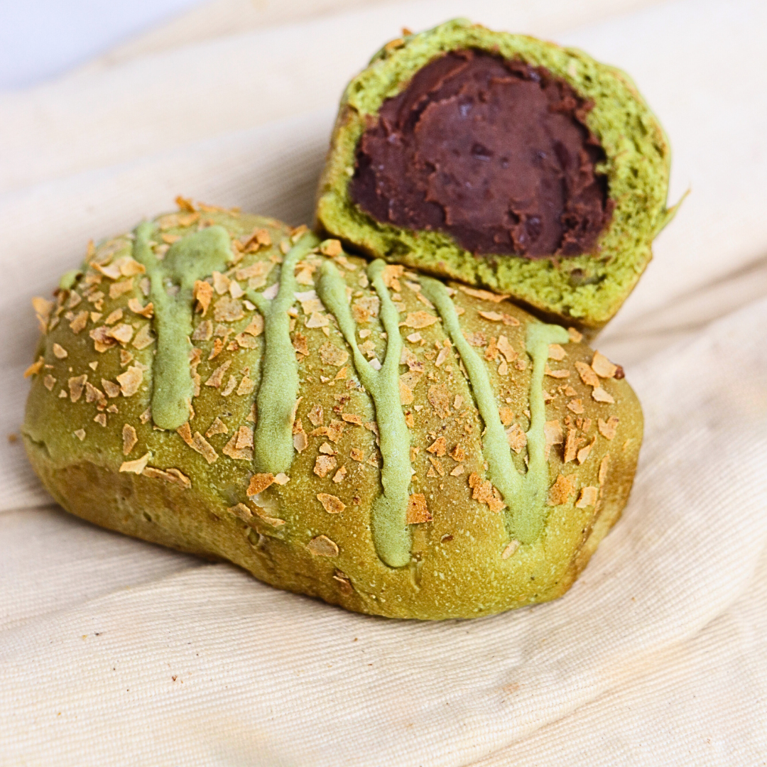 Matcha Azuki Red Bean Sourdough Pillow Bun | Yookybites Fresh Bread ...