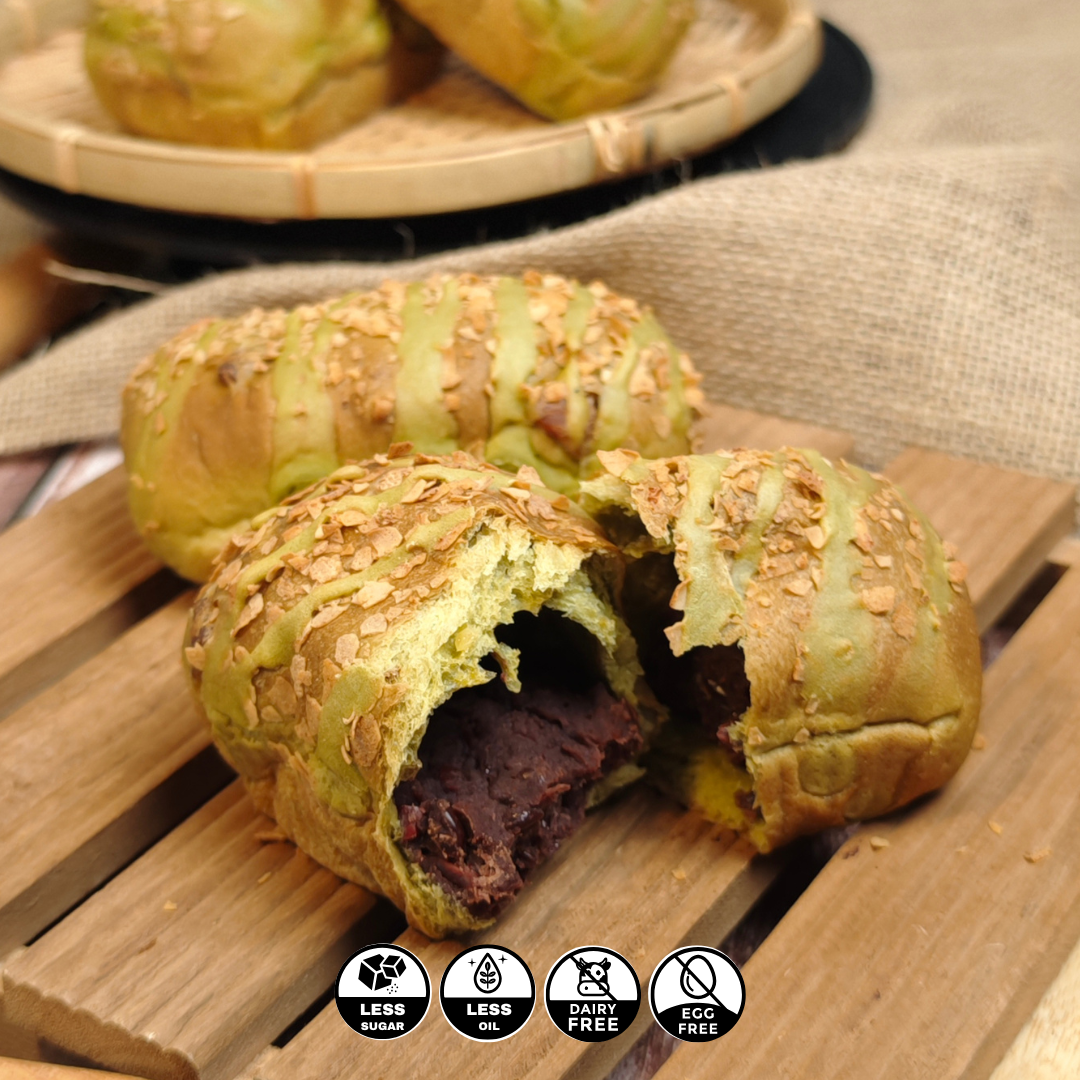 Matcha Azuki Red Bean Sourdough Pillow Bun | Yookybites Fresh Bread ...
